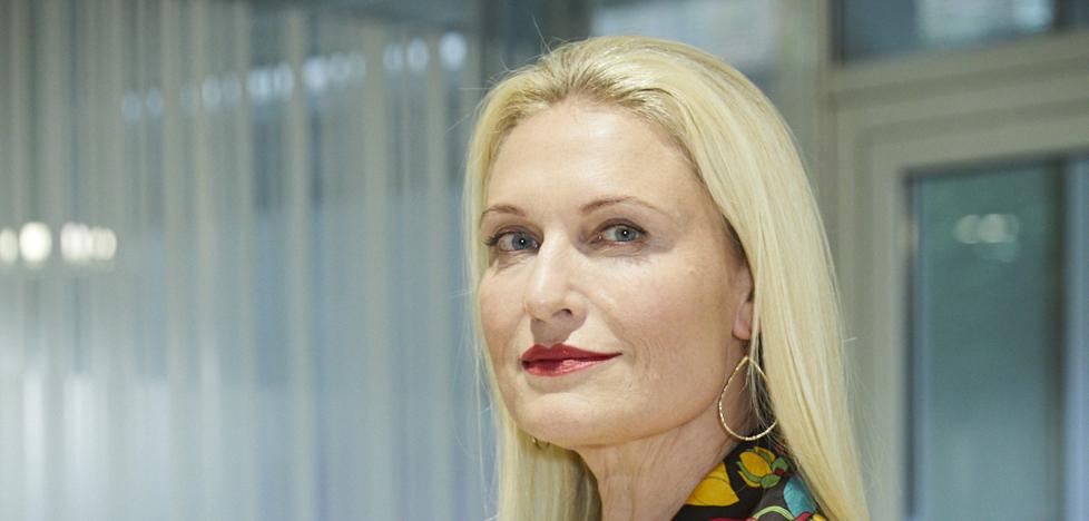SANTANDER WOMENNOW: Tosca Musk, CEO de Passionflix: «Las películas ...