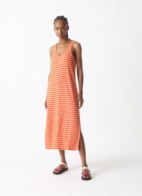 Vestidos discretos para llevar en verano: seis modelos para marcar la ...