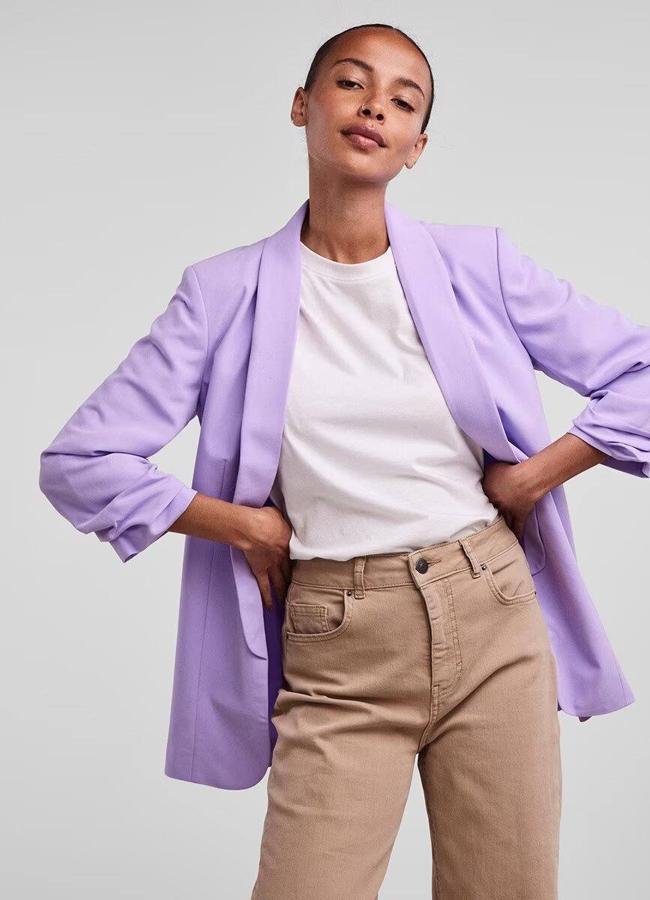 Las blazers de colores con las que vestirás con estilo en primavera de El Corte Inglés | Mujerhoy
