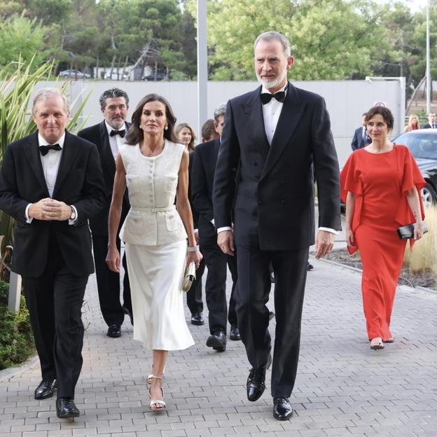 Lo que no se vio de la reina Letizia en los Premios Mariano de Cavia ...